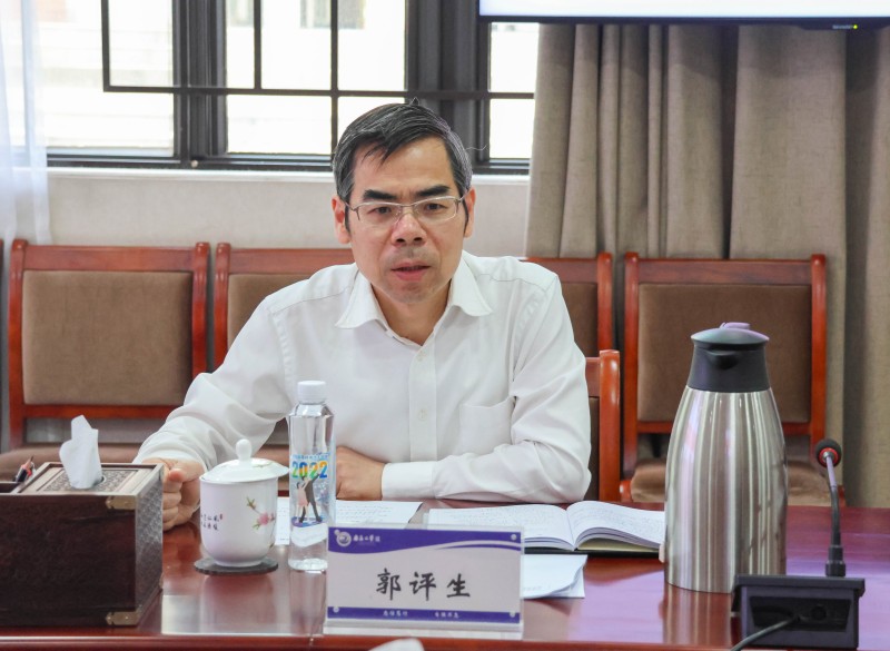 郭评生主持召开主题教育集中学习会 学校新闻 南昌工学院